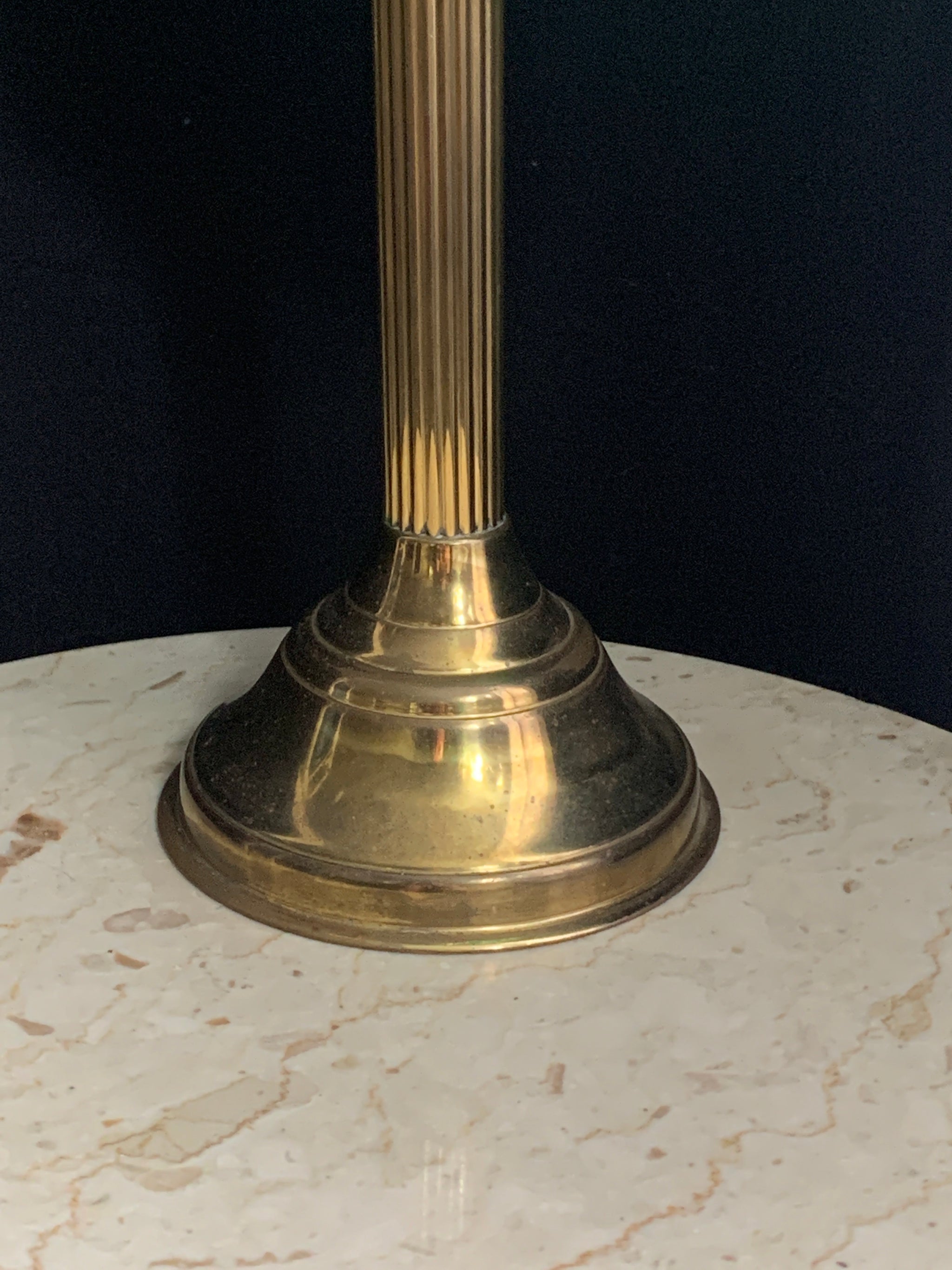 Banquet Table Oil Lamp – BarbeesTreasures