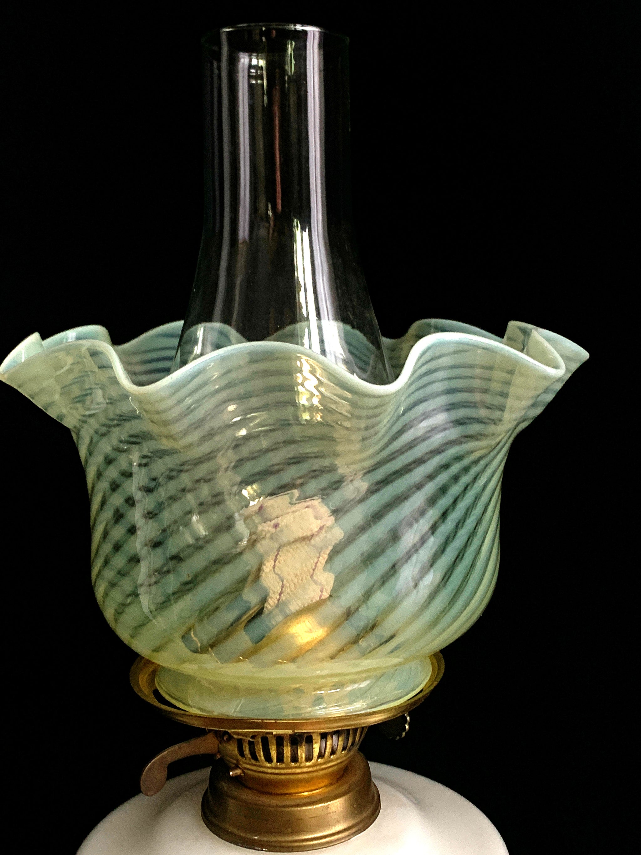 Banquet Table Oil Lamp – BarbeesTreasures